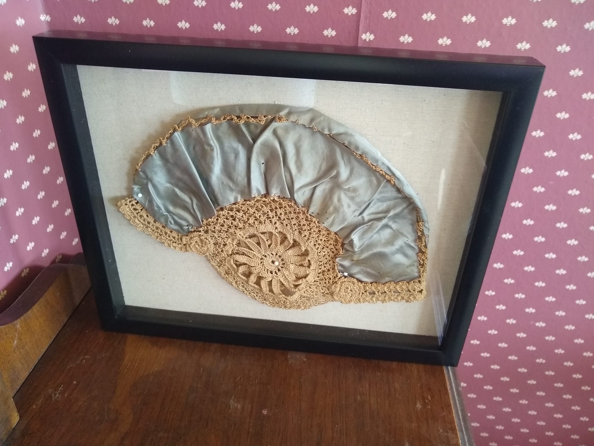 Tips on Building a Shadow Box from the Experts | Frame USA